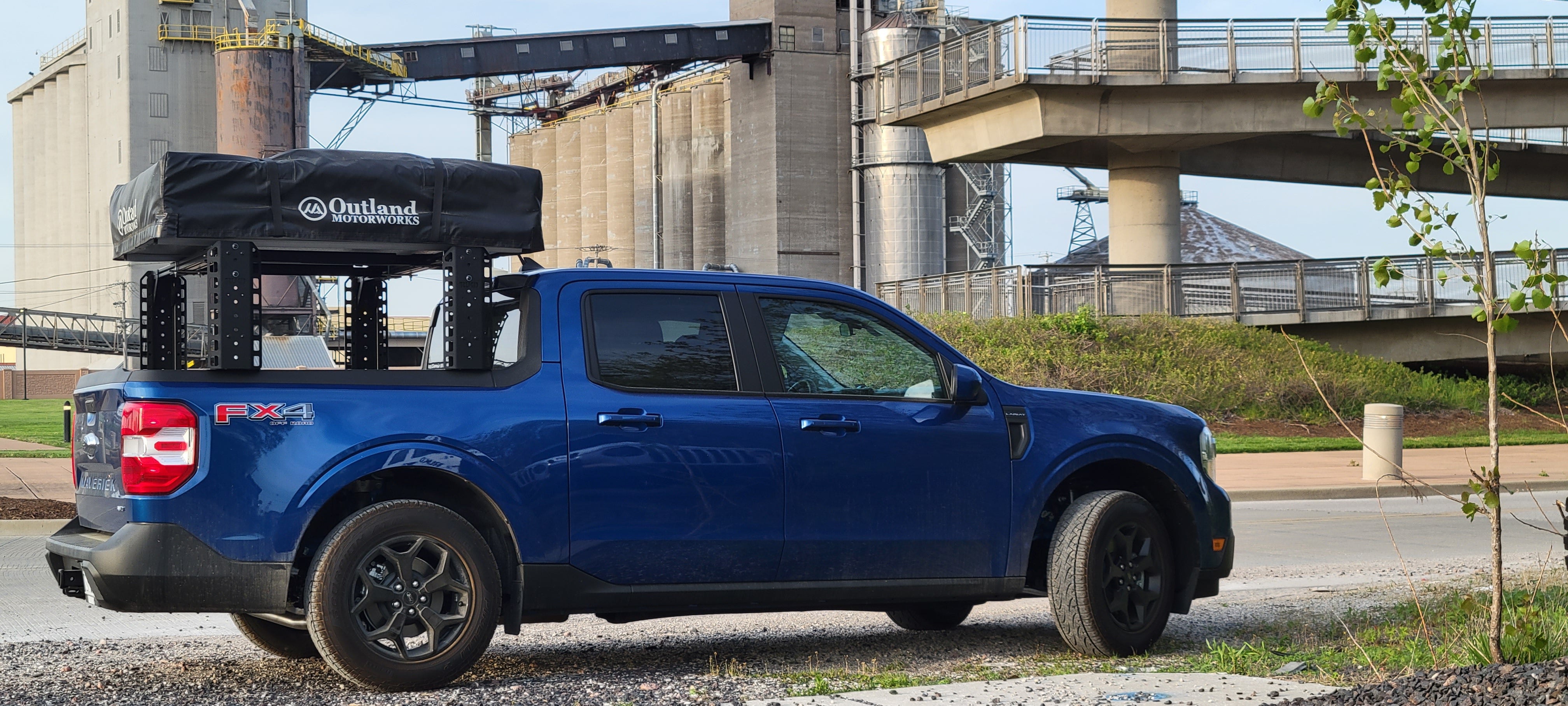 Why Two Uprights? A Closer Look at TRUKD's Bed Rack Design